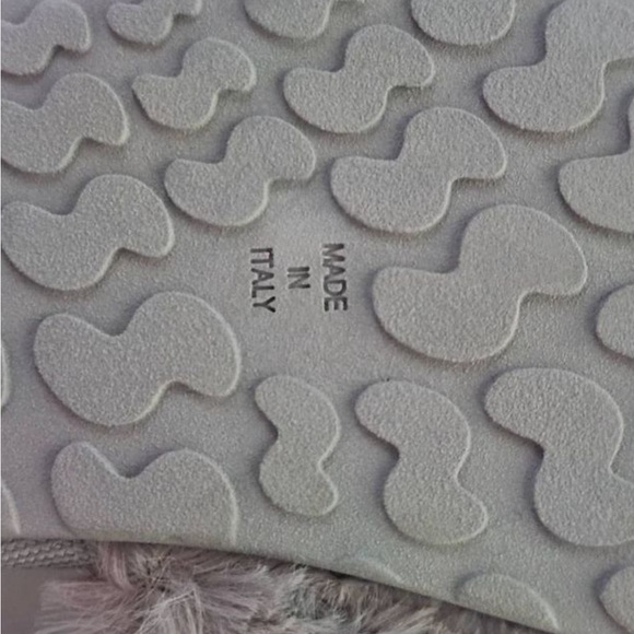 SKIMS | Shoes | Skimsfurry Slide Slippersnew | Poshmark